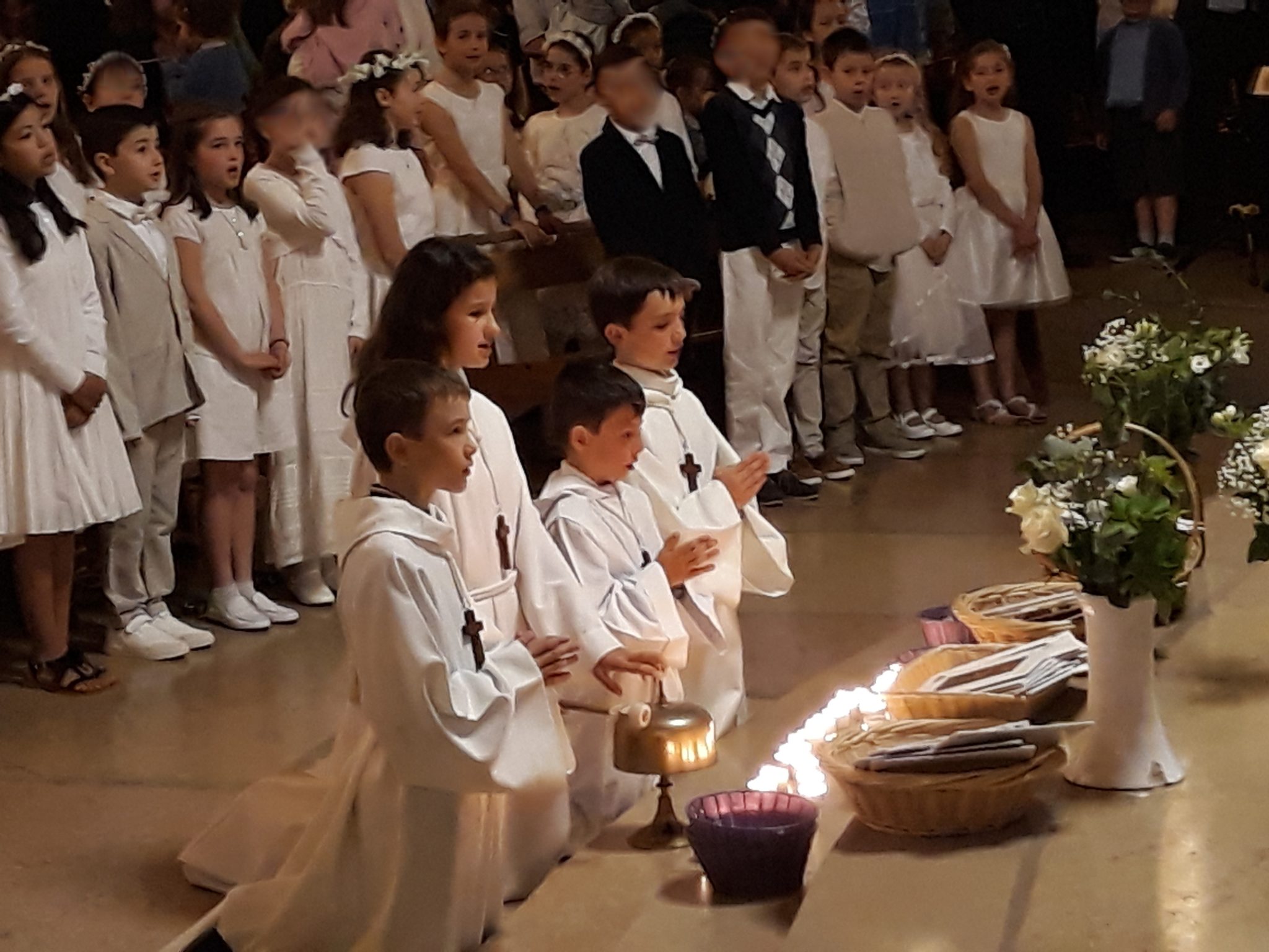Célébration de la première communion - Sainte Marie Antony